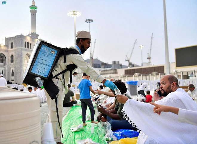 How Saudi authorities overseeing the holy Zamzam well have moved with ...